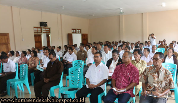 Humas & Protokol: YASUKEL ENDE GELAR RAKORNIS PENDIDIKAN