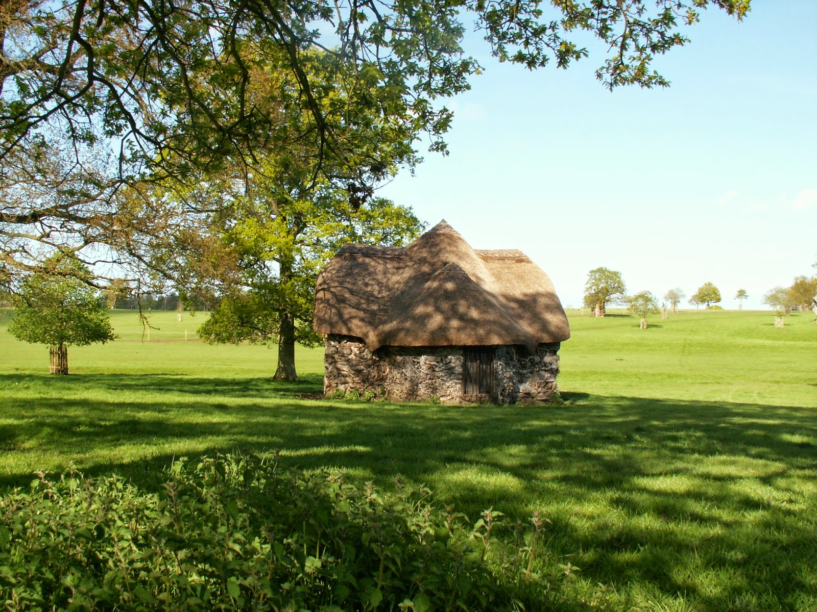 CUBO ET EXCUBO: Badminton, Root House (Hermit's Cell)