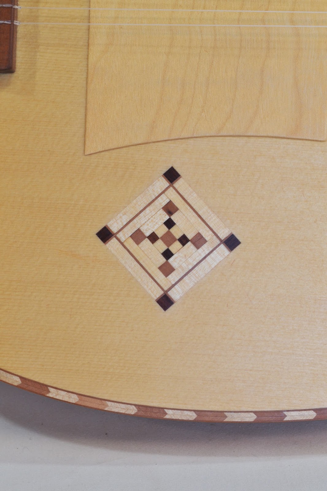 The Lute's Progress,: Designing a Medieval Lute