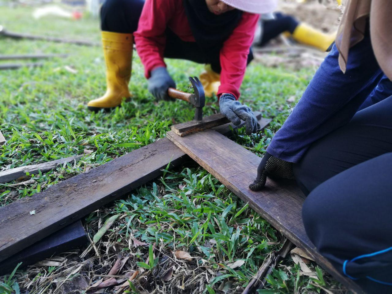 LAPORAN MINGGU 2 : PENYEDIAAN BATAS TANAMAN (10.02.2019 - 16.02.2019 ...