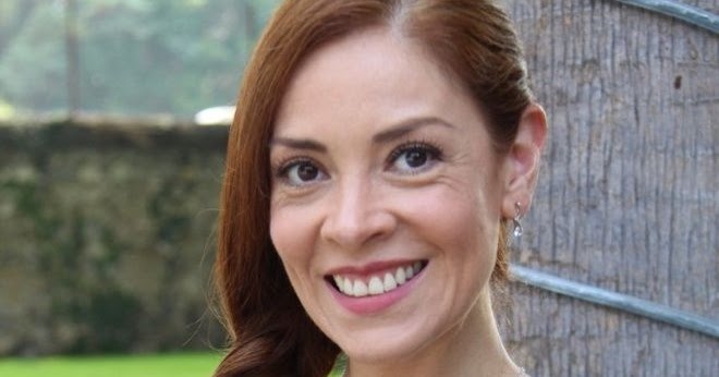 Quem Dubla Novelas: Isadora González