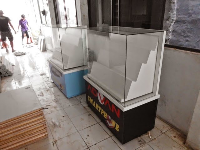 Etalase Konter HP - KiosK - Full Branding | Etalase Display Showcase ...