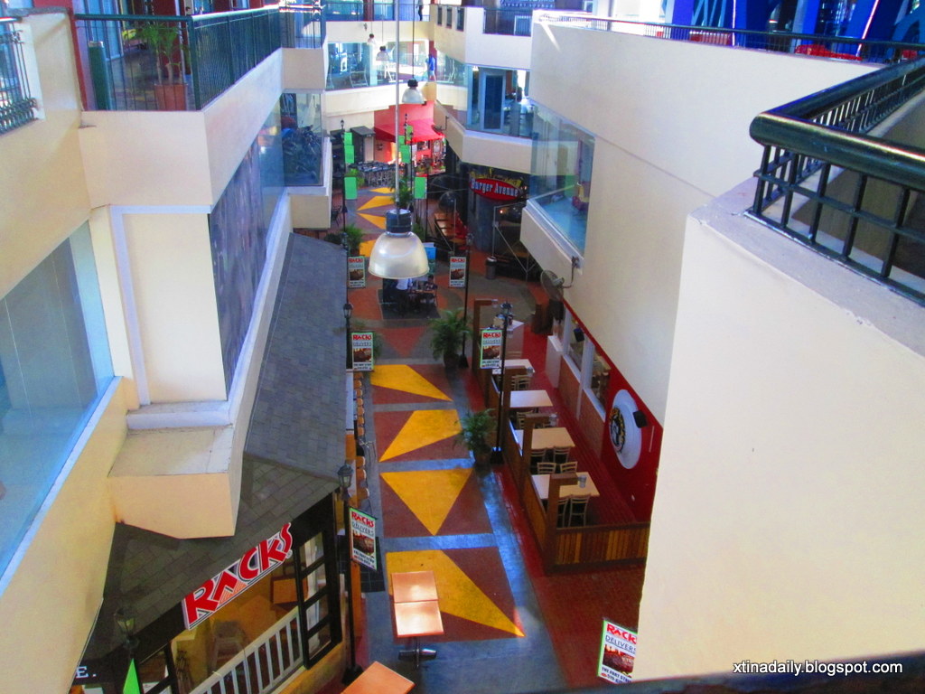 Good Times KTV, The Fort Strip, BGC | celebraTINg exisTENce