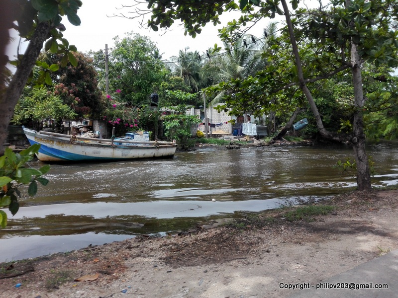 Images of Sri Lanka on blogspot.com: Hamilton canal, Colombo, Sri Lanka.