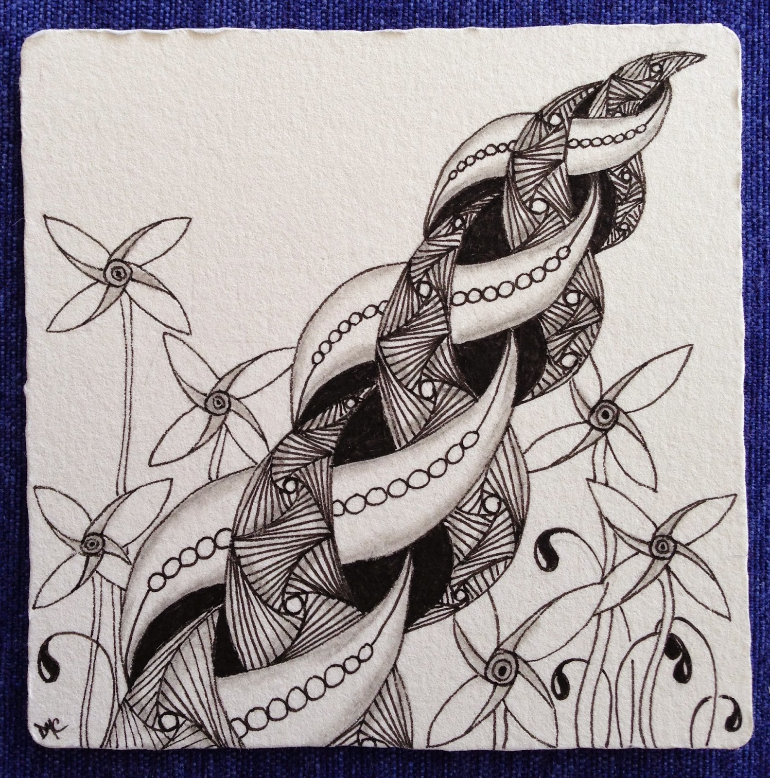 MainelyTangles: Challenge #167 Duo Tangle