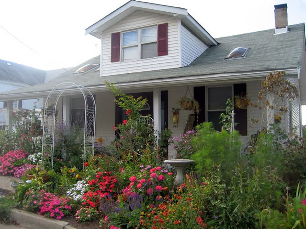 Country Cottage Garden Curb Appeal