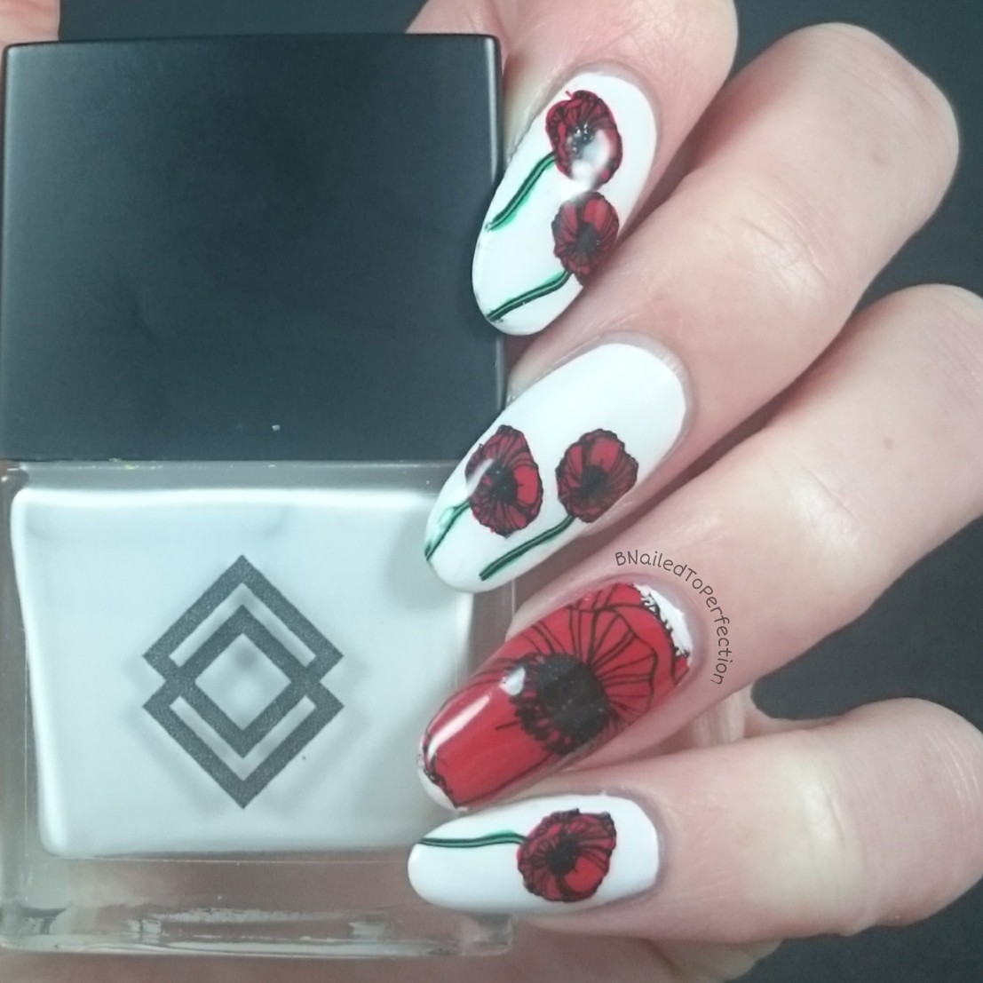 B Nailed To Perfection: Poppy Nails with Uber Chic