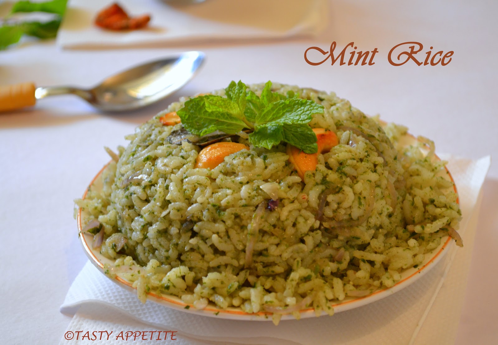 How to make Pudina Rice / Mint Rice / Pulav / Step by Step Recipe: