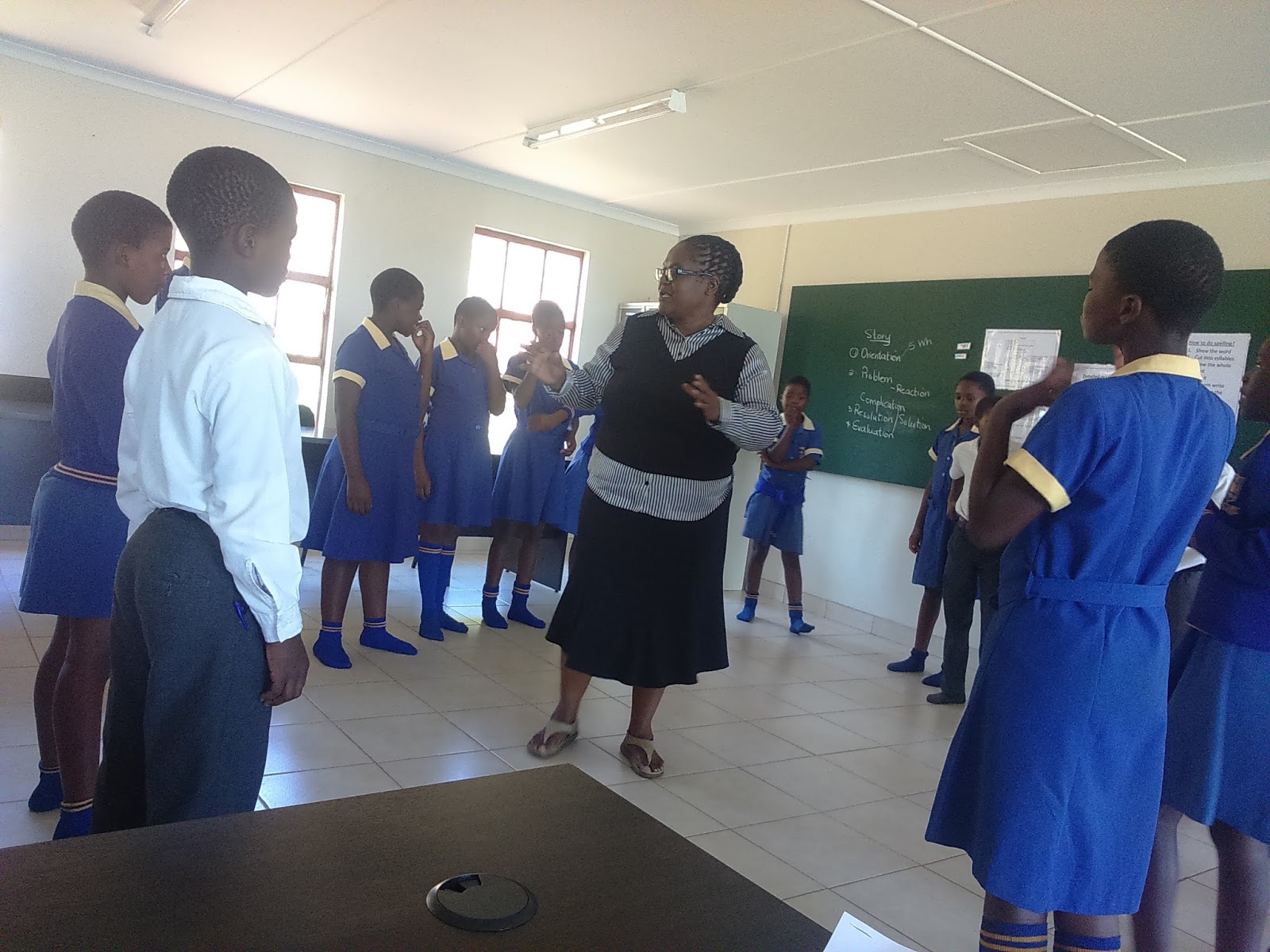 Inqolayolwazi Primary School