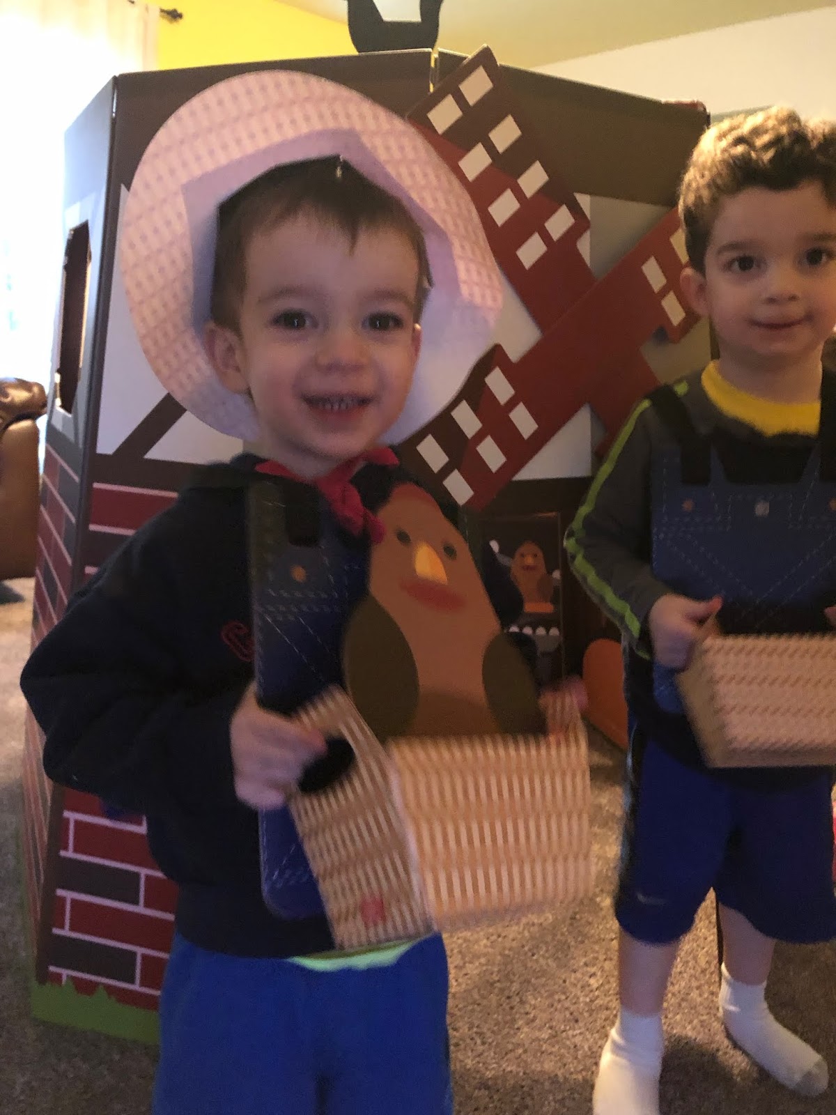 Top Notch Material: Sharingland has the Windmill Farm Playhouse your ...