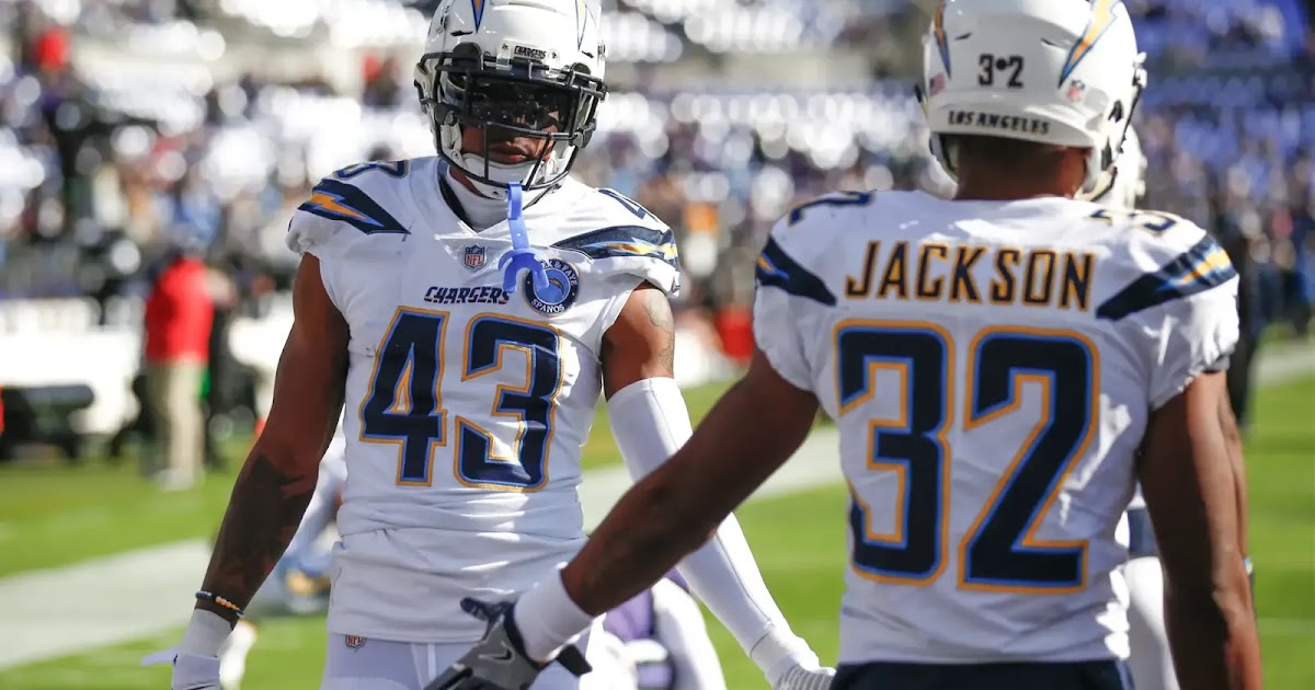 Davis helps Chargers take down Ravens to set up showdown with Patriots