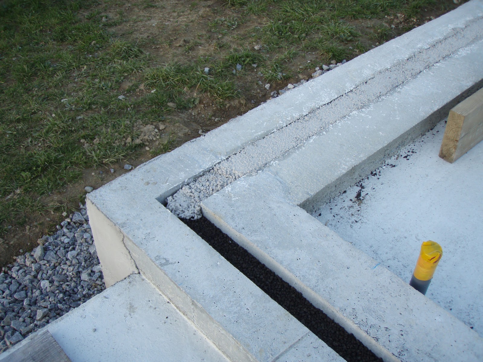 Autoconstruction bois et paille en vallée d'Ossau (64): Isolation du ...