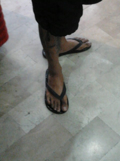 PINOY FOOT FETISH SHOP: Marso 2013