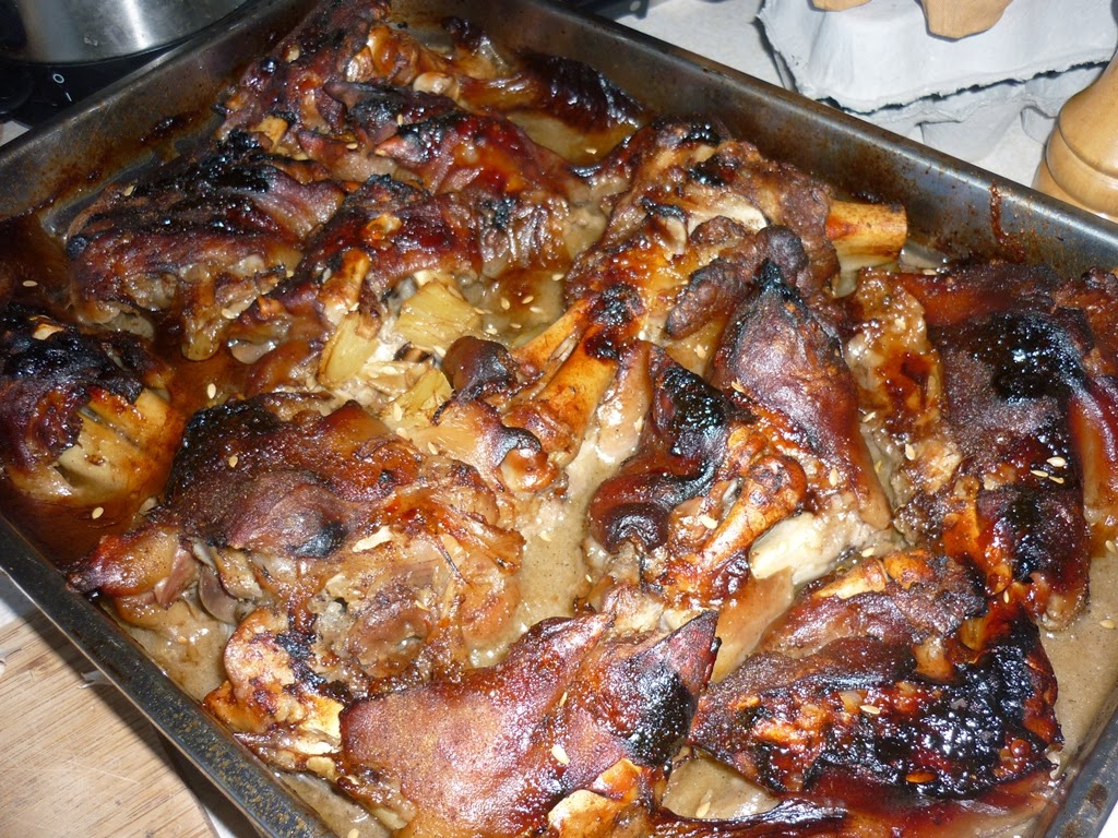 An English Homestead: Pig's Feet