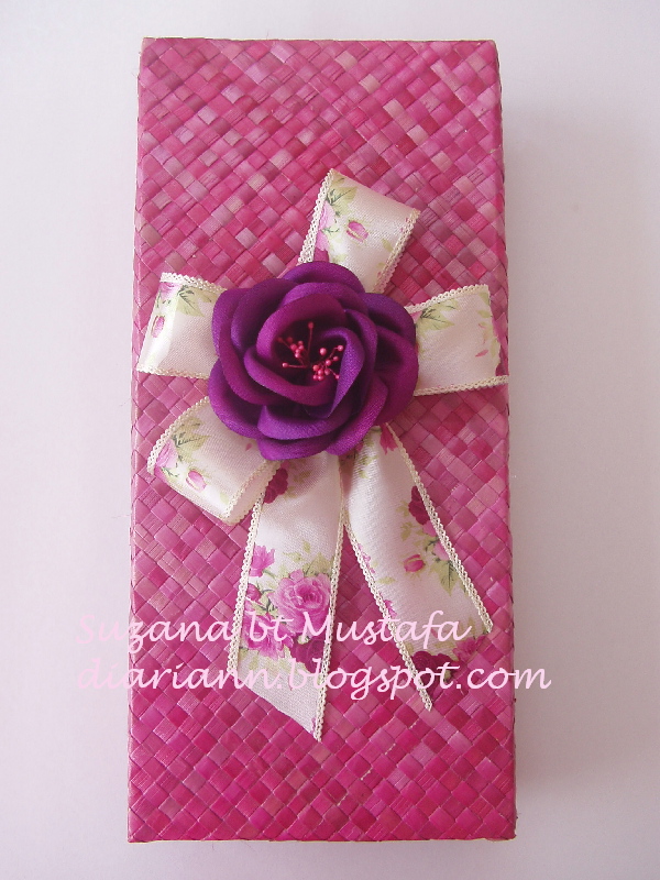 Suzana Mustafa: Kraftangan Ku ~ Bunga Reben