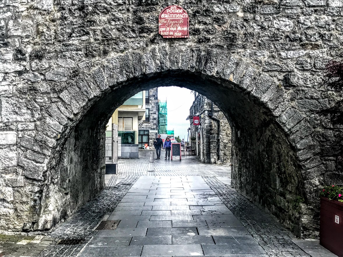 Patrick Comerford: Comerford House in Galway looks neglected, but all ...