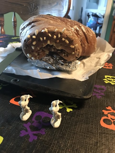 Folk Art and Crafts-Tips and Updates: Sandworm - A Halloween Fun Food