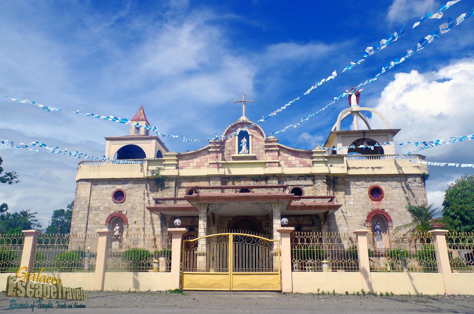 GalaeroEscapeTravels: Calinog Church
