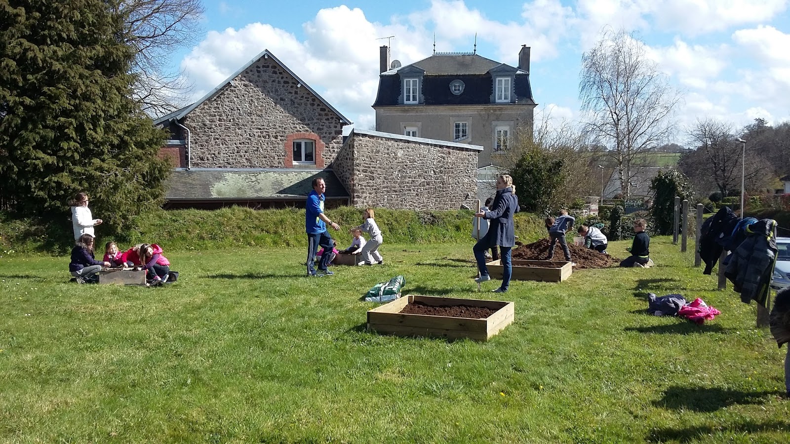 Projets d' Animation au Centre de Loisirs d' Hambye! : Installation des ...