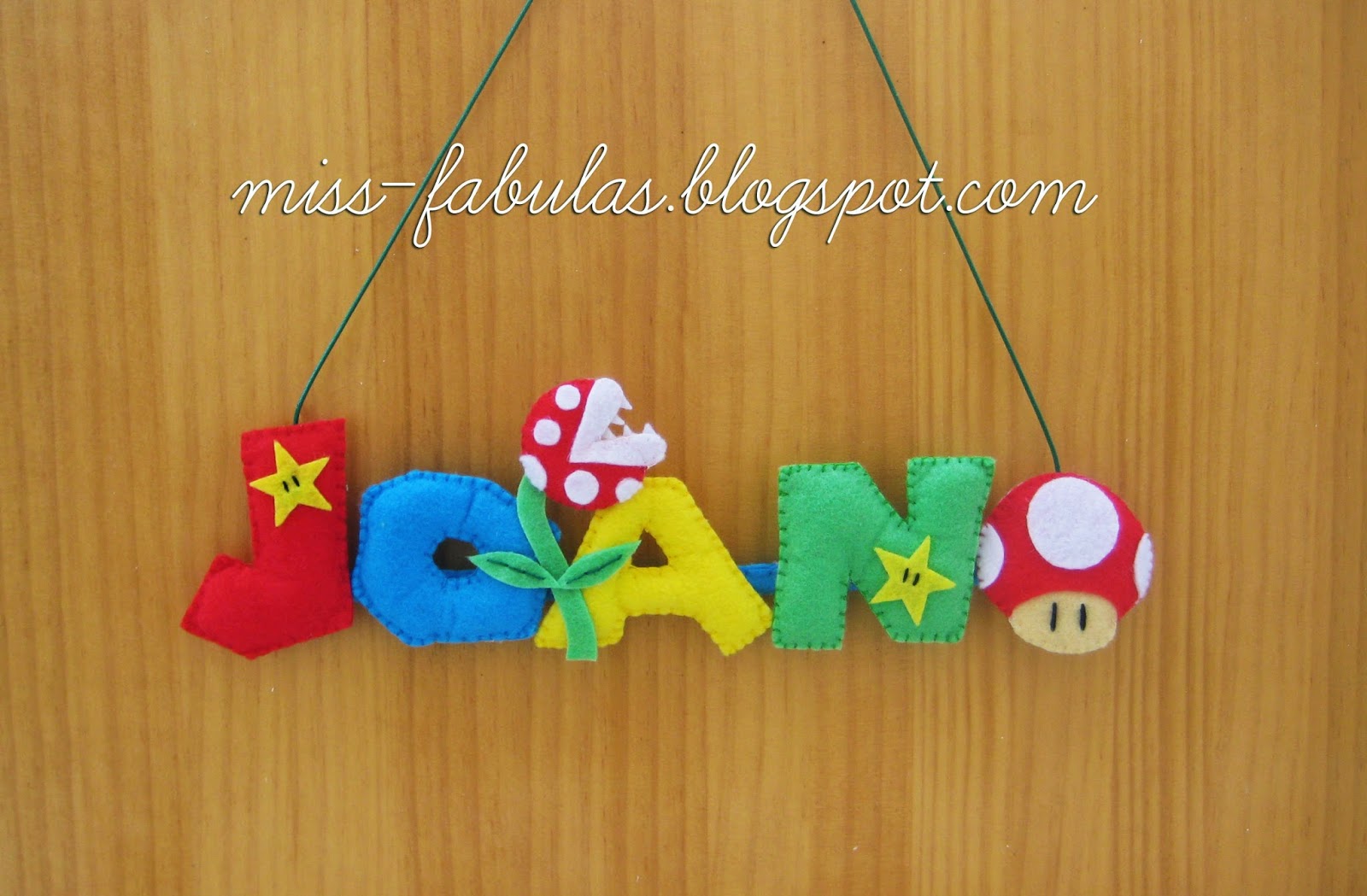 Miss Fábulas: Cartel Super Mario Bros