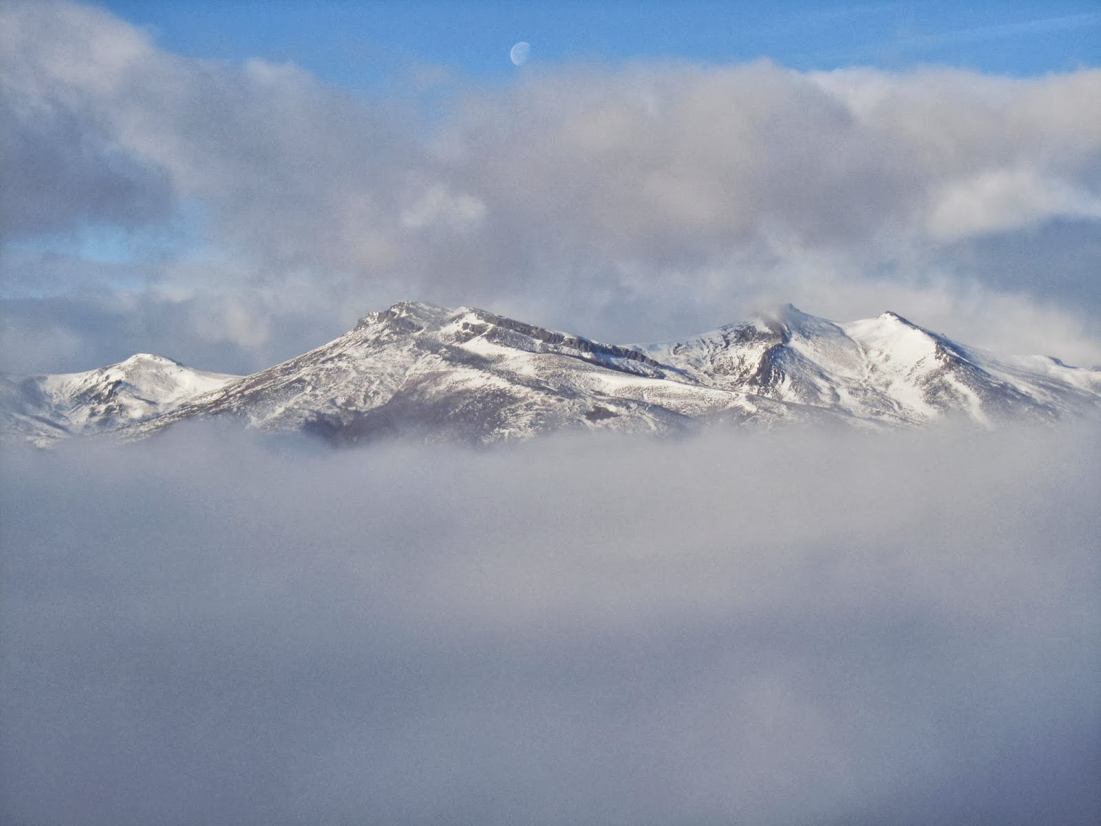 Sensaciones en la cima: PEÑA TREMAYA 1.437 M. - La Reina de la Pernía ...