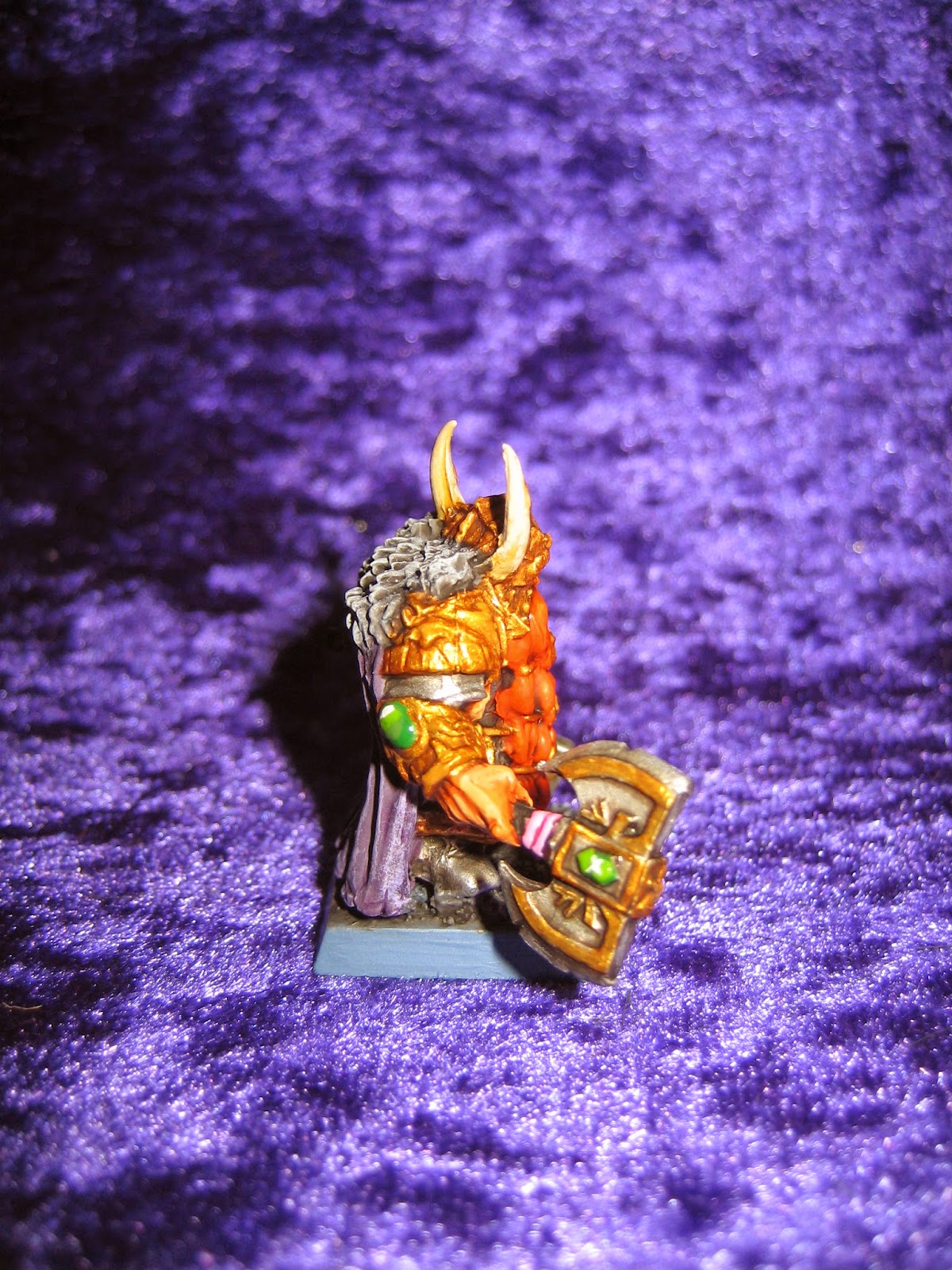 Making miniatures with Mario: Dwarf Rune Master & Dwarf Lord with 2 ...