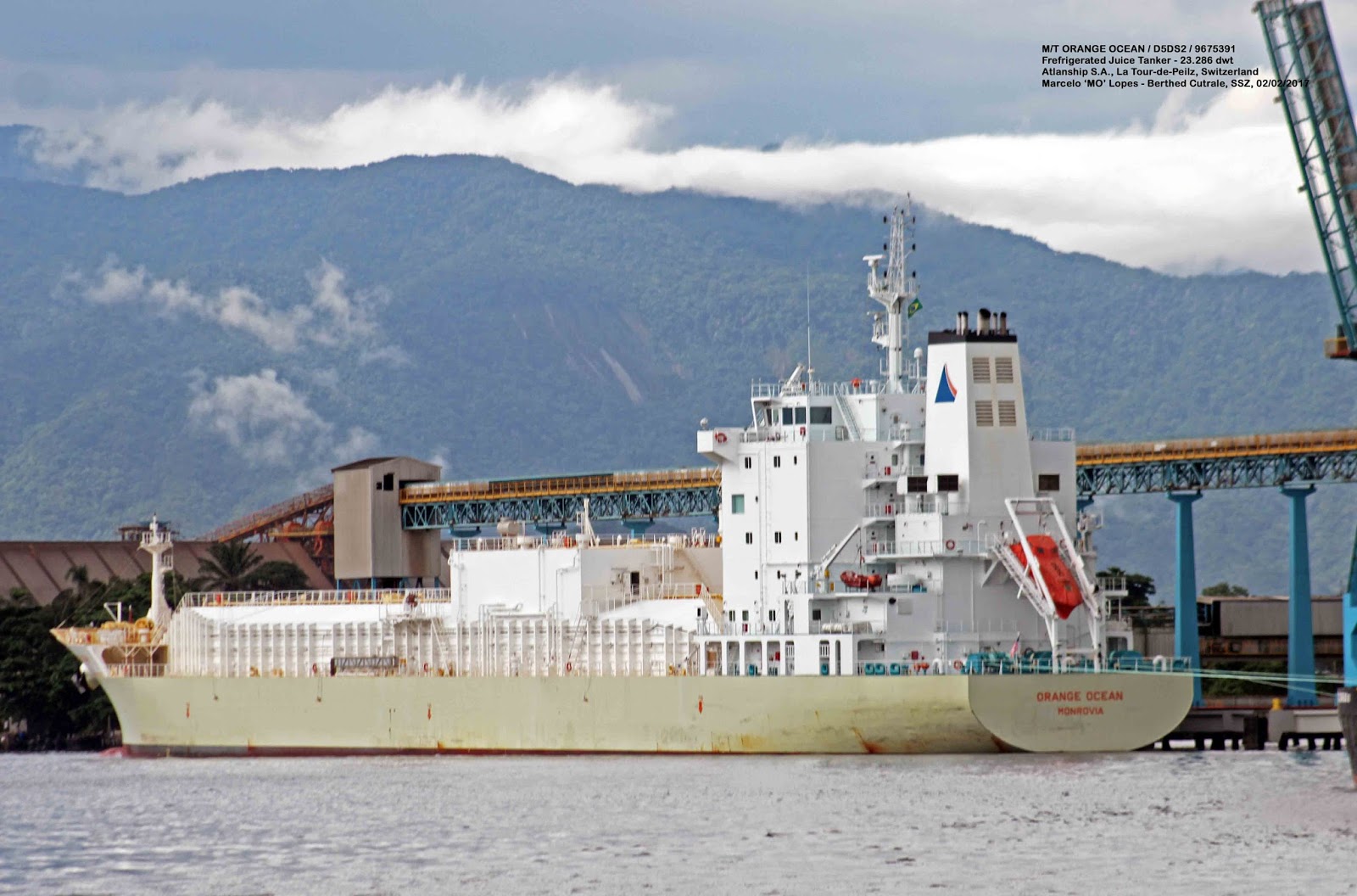 Santos Shiplovers: M/T Orange Ocean / D5DS2, Loading concentrated ...