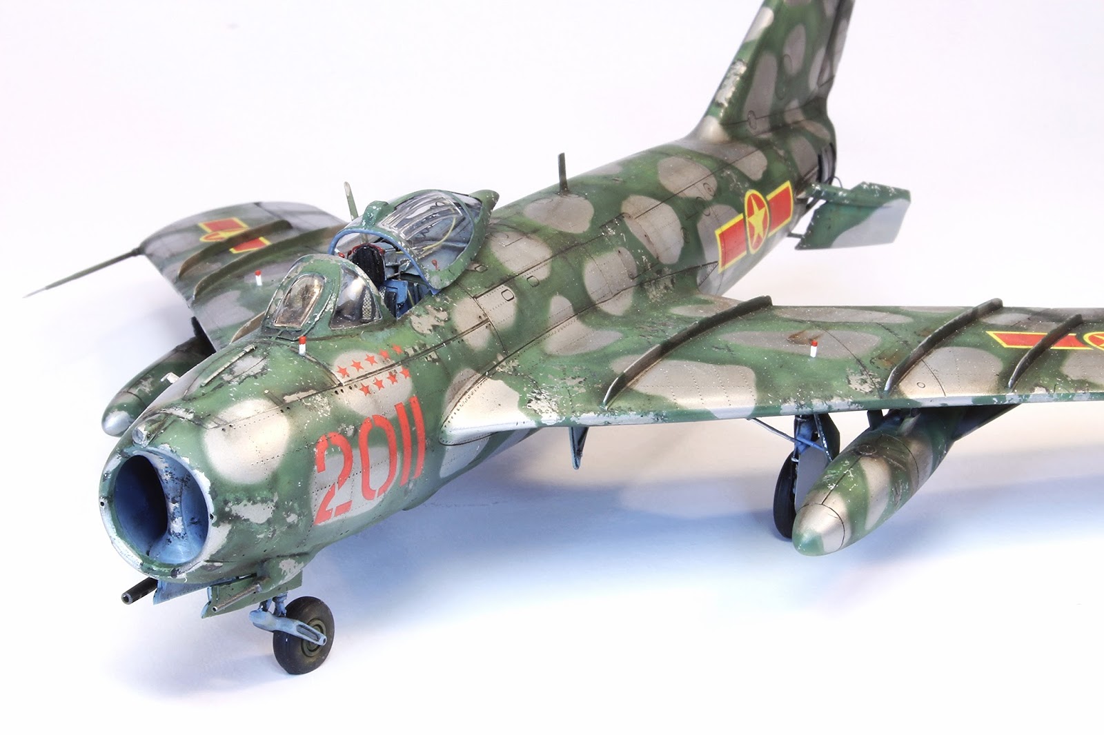 Istvan Michalko's scale models: MiG-17F "Fresco C" - HobbyBoss, 1/48 ...