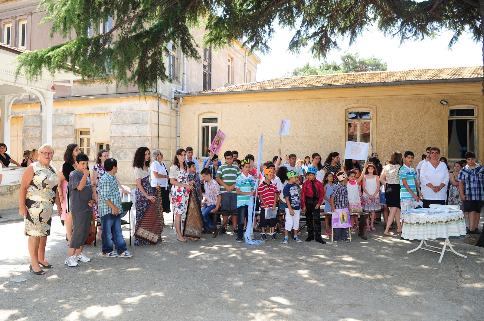 ΦΩΣ ΦΑΝΑΡΙΟΥ: Ο ΠΑΤΡΙΑΡΧΗΣ ΒΑΡΘΟΛΟΜΑΙΟΣ ΣΤΙΣ ΚΑΤΑΣΚΗΝΩΣΕΙΣ ΤΟΥ ...