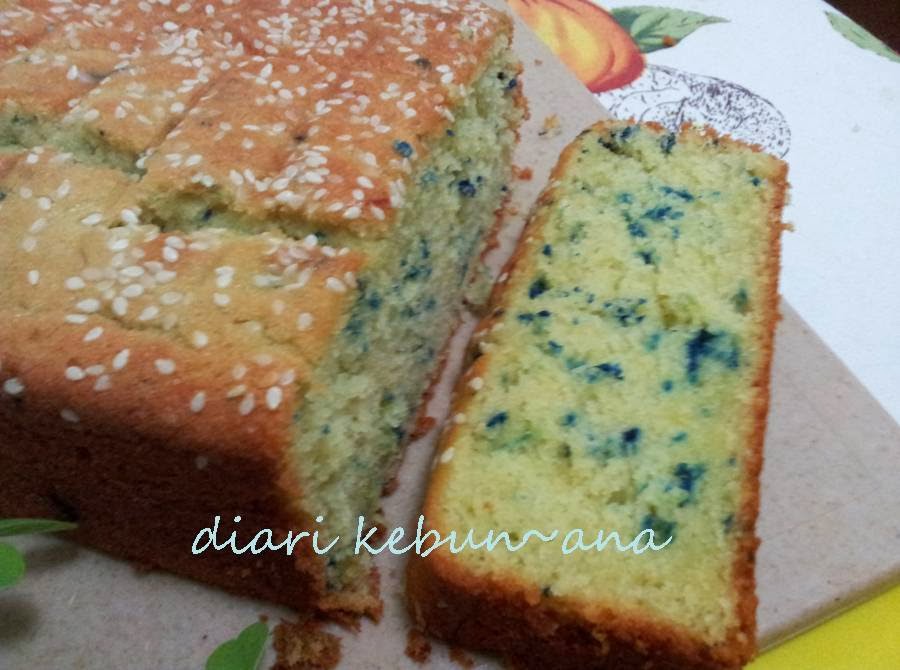 diari kebun~@na: Kek bunga telang
