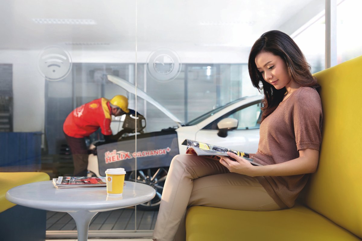 Stay Worry-Free this Christmas with Shell Helix Oil Change+ | CarGuide ...