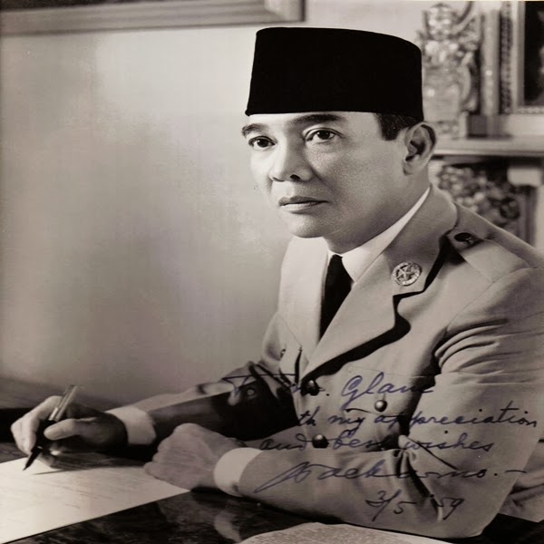 (Jas Merah) jangan sekali-kali melupakan sejarah