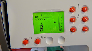 Dans le dressing de mes ptits titis: La Bernina 215 Simply Red : elle à ...