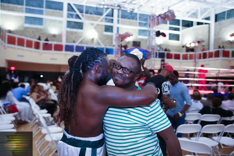 Photos: Gifted Cole knocked out Mexican Yair Agular in round 3 of a 10 ...