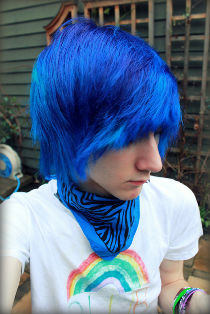 Emo Lifestyle: Emo Boys - Blue Hair