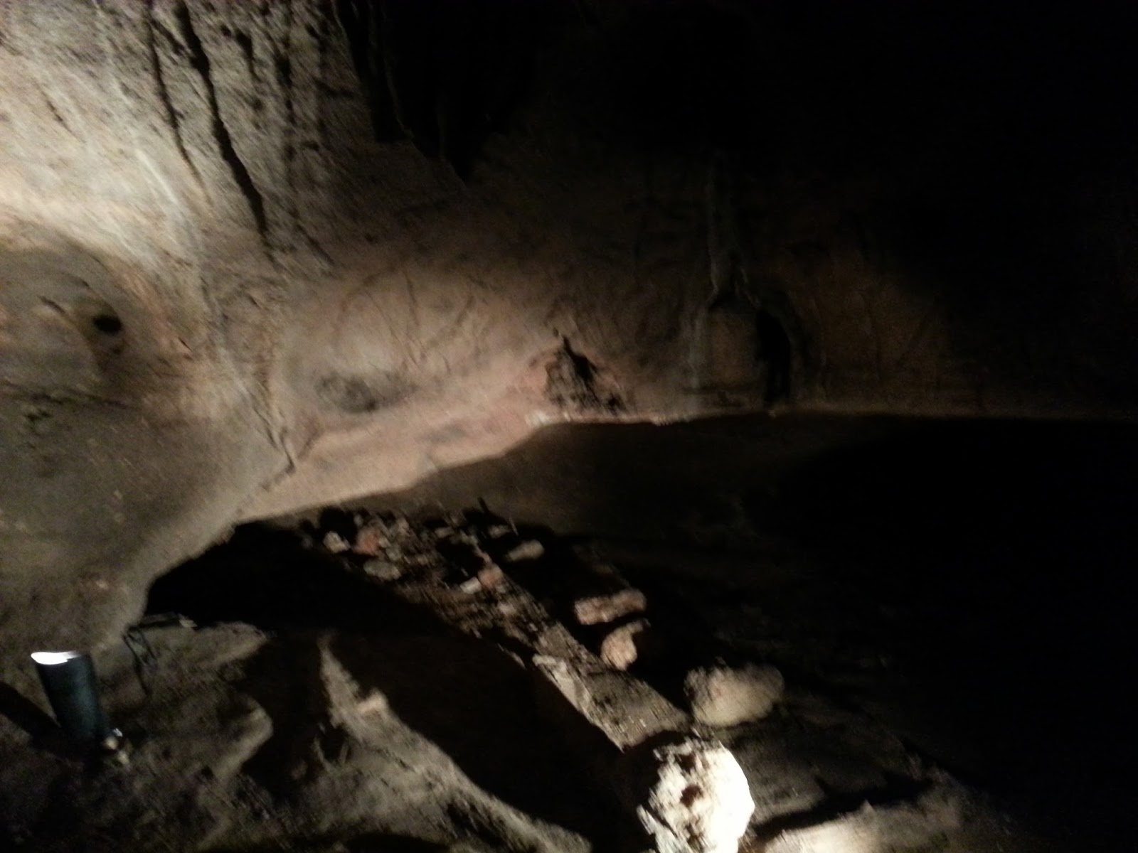 Rockhounding Around: Longhorn Caverns, Texas
