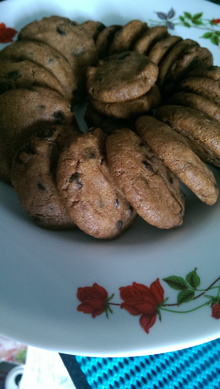 Ummi Anas Cookbook: Resepi Chocolate Chip Cookies Famous Amos