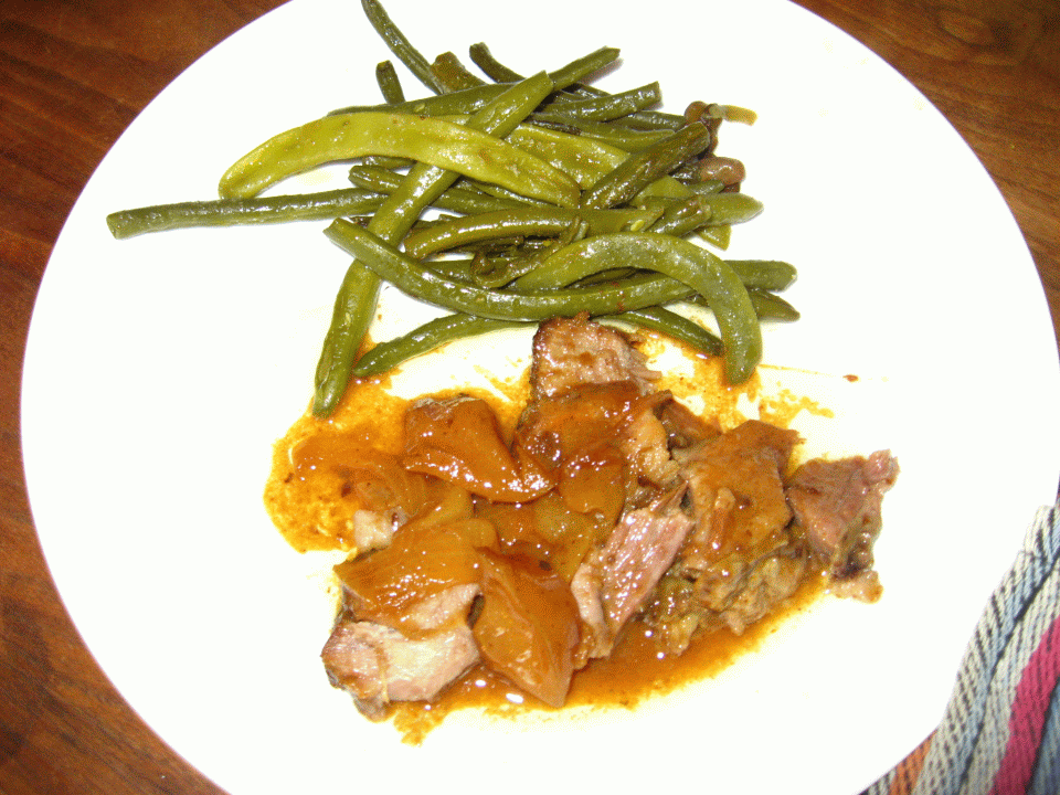 Opining Opossum: Pork Roast With Apples and Onions