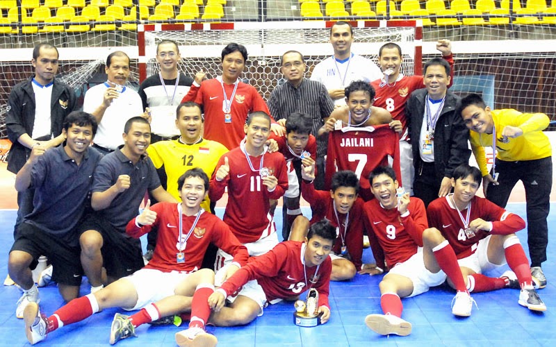 F-SHADIQIN Phandawa: Sejarah Futsal Indonesia