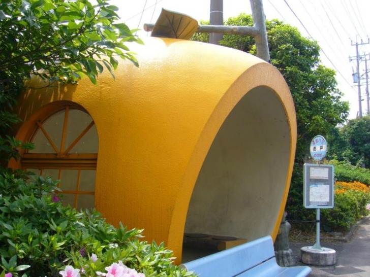 Desain Unik Halte Bus di Negeri Sakura Jepang - News | Edukasi | Sains