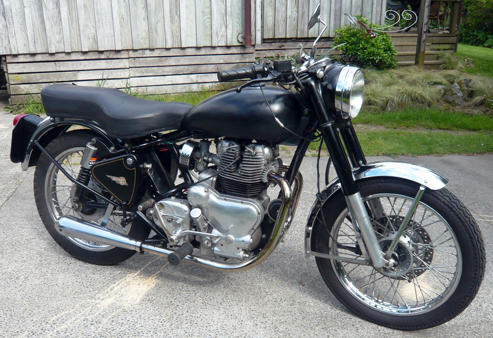 RoyalEnfields.com: For sale: A unique Indian/Royal Enfield twin