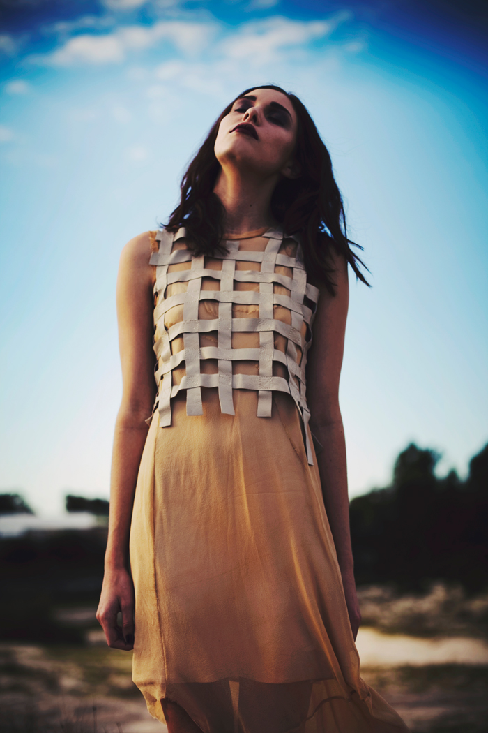 glittering heads dream.: she dances, with the ink.