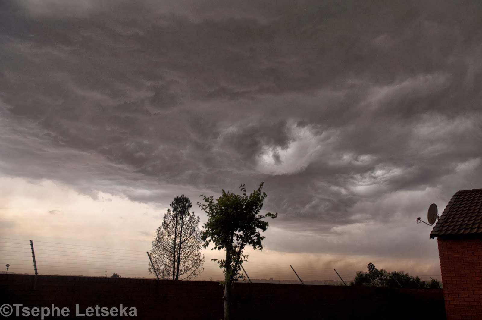 SeverewxSA: Another big Highveld thunderstorm lashes Pretoria: 10 ...