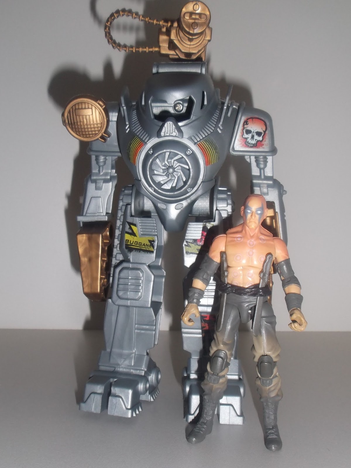 2 Minute Toy Break!: Mech Suit Mayhem!