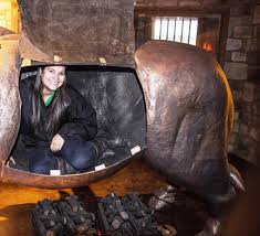 NAKARAJAN: THE BRAZEN BULL THE DANGEROUS EXECUTION DEVICE FOUNDED IN SICILY