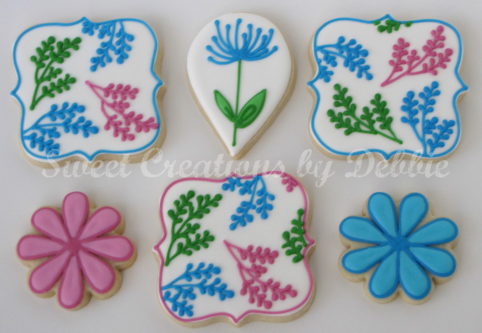 Sweet Creations by Debbie: Scrapbook Paper-Inspired Flower Cookies