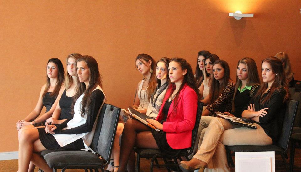 Amy Willerton: MISS WORLD ARGENTINA 2013 IS TERESA KUSTER