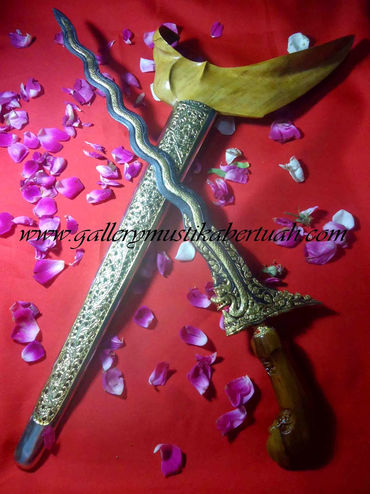 Keris Naga Raja Berkhodam Asli ~ PUSAKA GUNUNG JATI