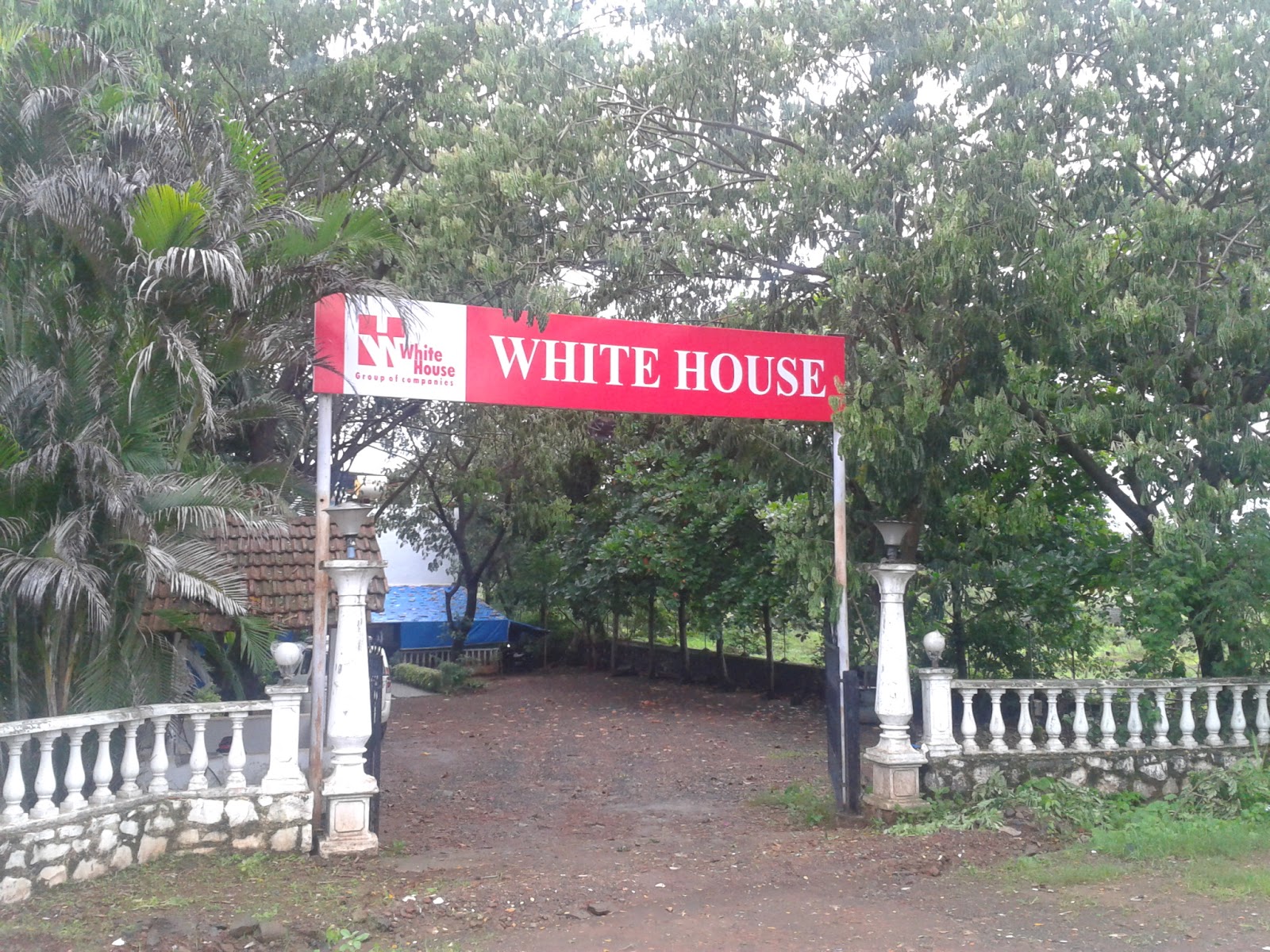 White House Resort