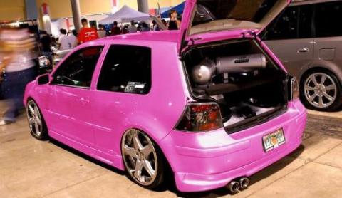 Rosa Clichê: Carros rosa!